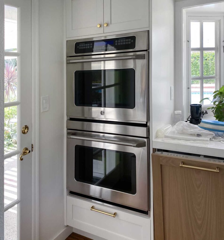 Transforming an Outdated Space into a French Country Farmhouse-style ...